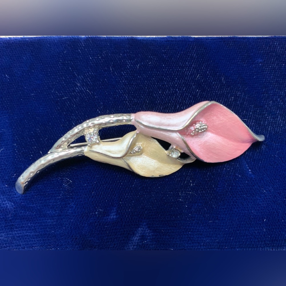 Vintage Premier Designs Enamel Calla Lily Brooch - Gem